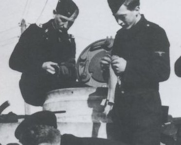 Tiger I S11 from DR Kursk opinions..... Following TIKI below ...